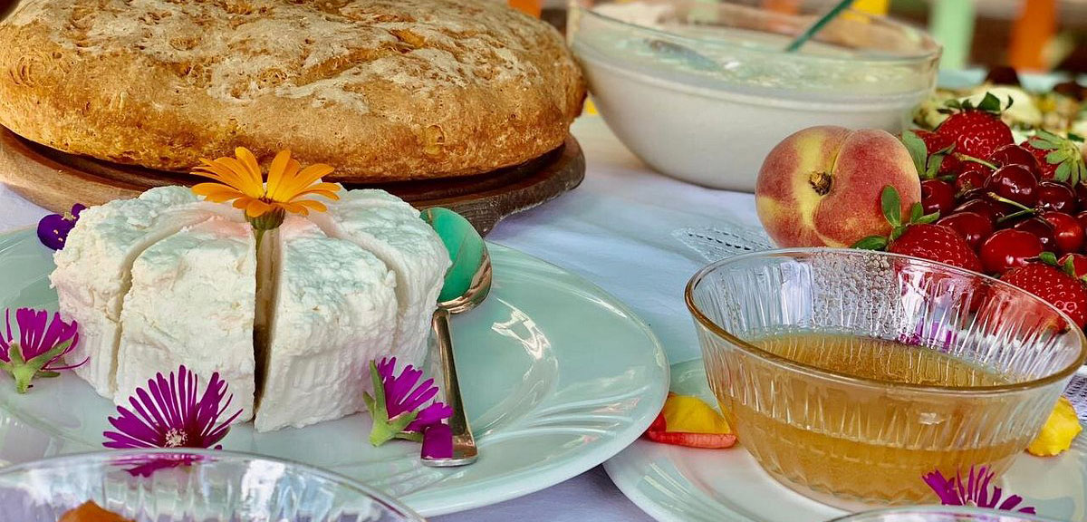 Albania Cuisine: Traditional Porridge – Hotel & Restaurant Castle Park